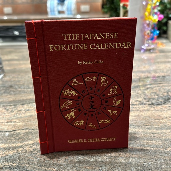 Accents | The Japanese Fortune Calendar Book By Reiko Chiba Charles E ...